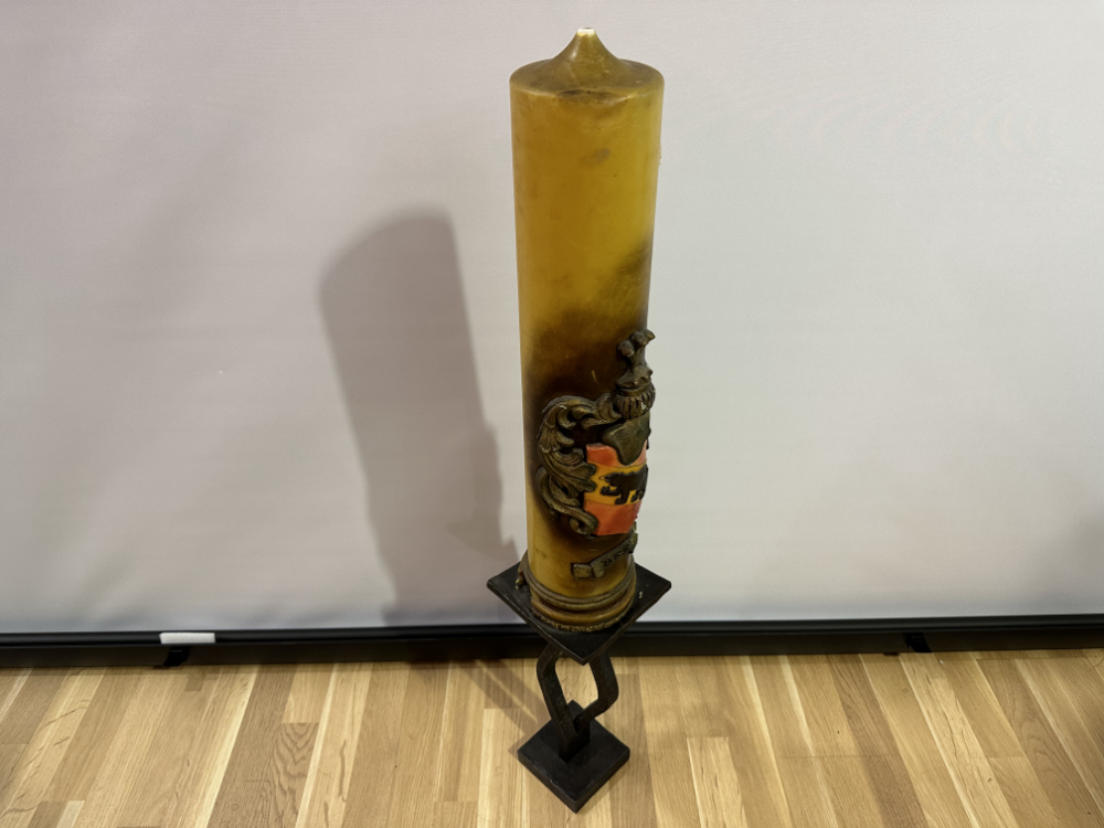 Antike Kerze mit Berner Wappen und schmiedeeisernen Ständer » Arche ...